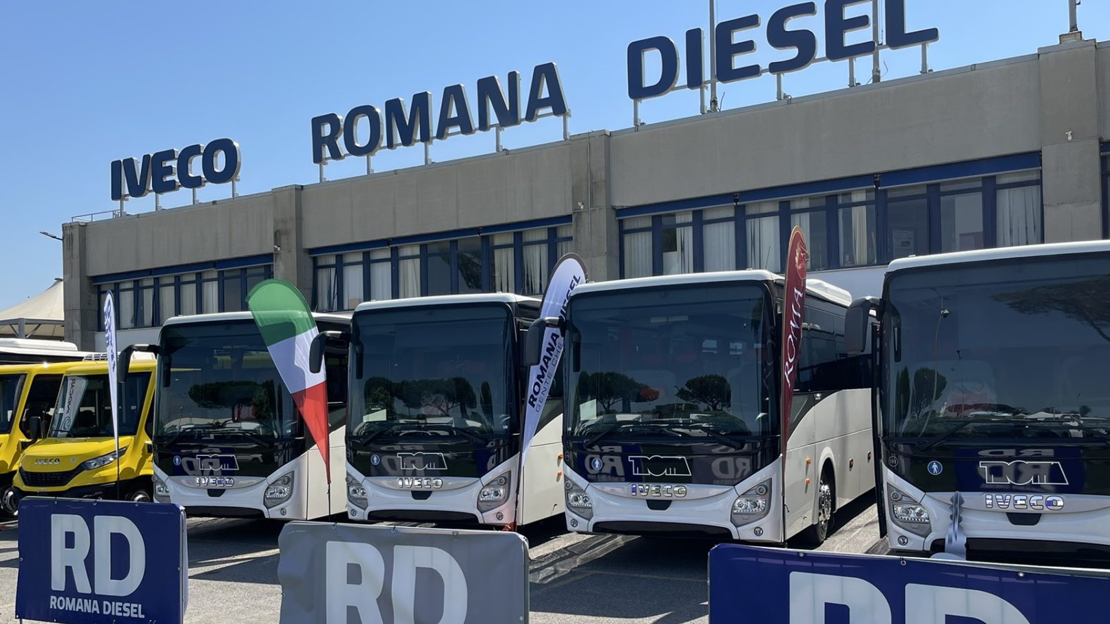 Trotta Bus: 12 Evadys e 19 Indcar per l’azienda romana – VaiColBus.it