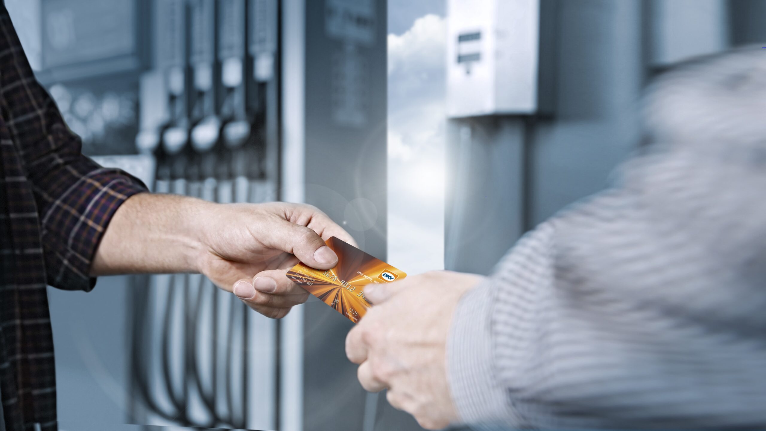 DKV Card, un’unica soluzione per viaggiare e rifornirsi facilmente in ...